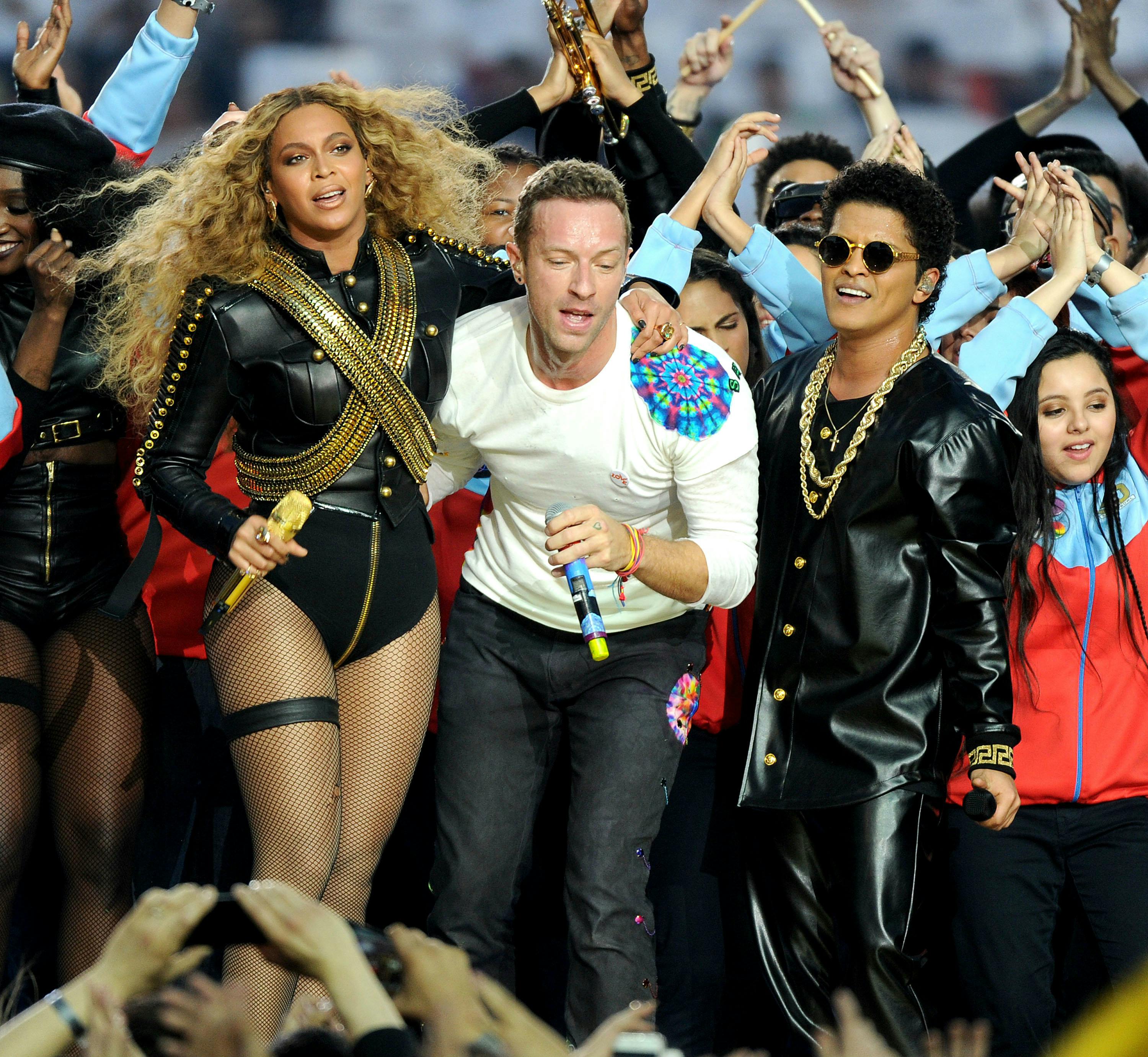 The Super Bowl 50 halftime show with Beyonce, Bruno Mars and Coldplay ...