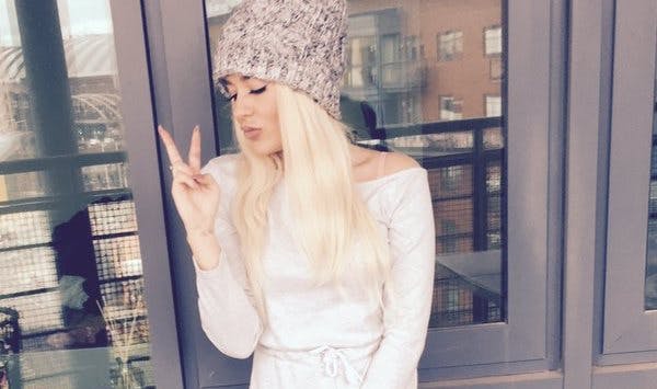 Stephanie Davis CONFIRMS pregnancy and BLASTS Jeremy McConnell in epic ...