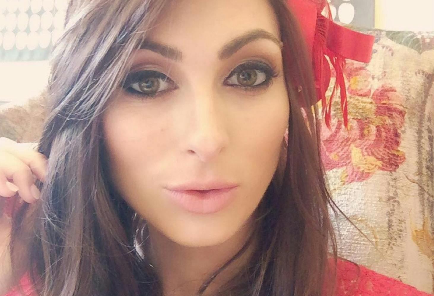 Luisa Zissman shares breastfeeding snap of Sam Faiers - Closer