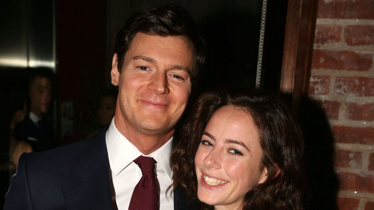 Kaya Scodelario pregnant with husband Benjamin Walker's baby