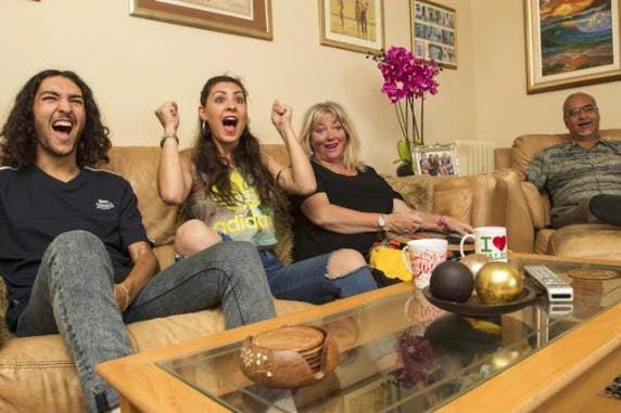 Gogglebox’s Alex Michael star swaps the sofa for a 100km charity trek ...