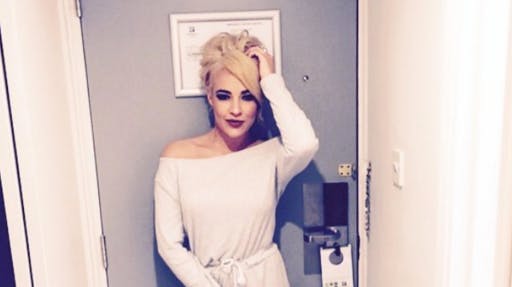 Stephanie Davis: “I want to be a singer again”- Closer