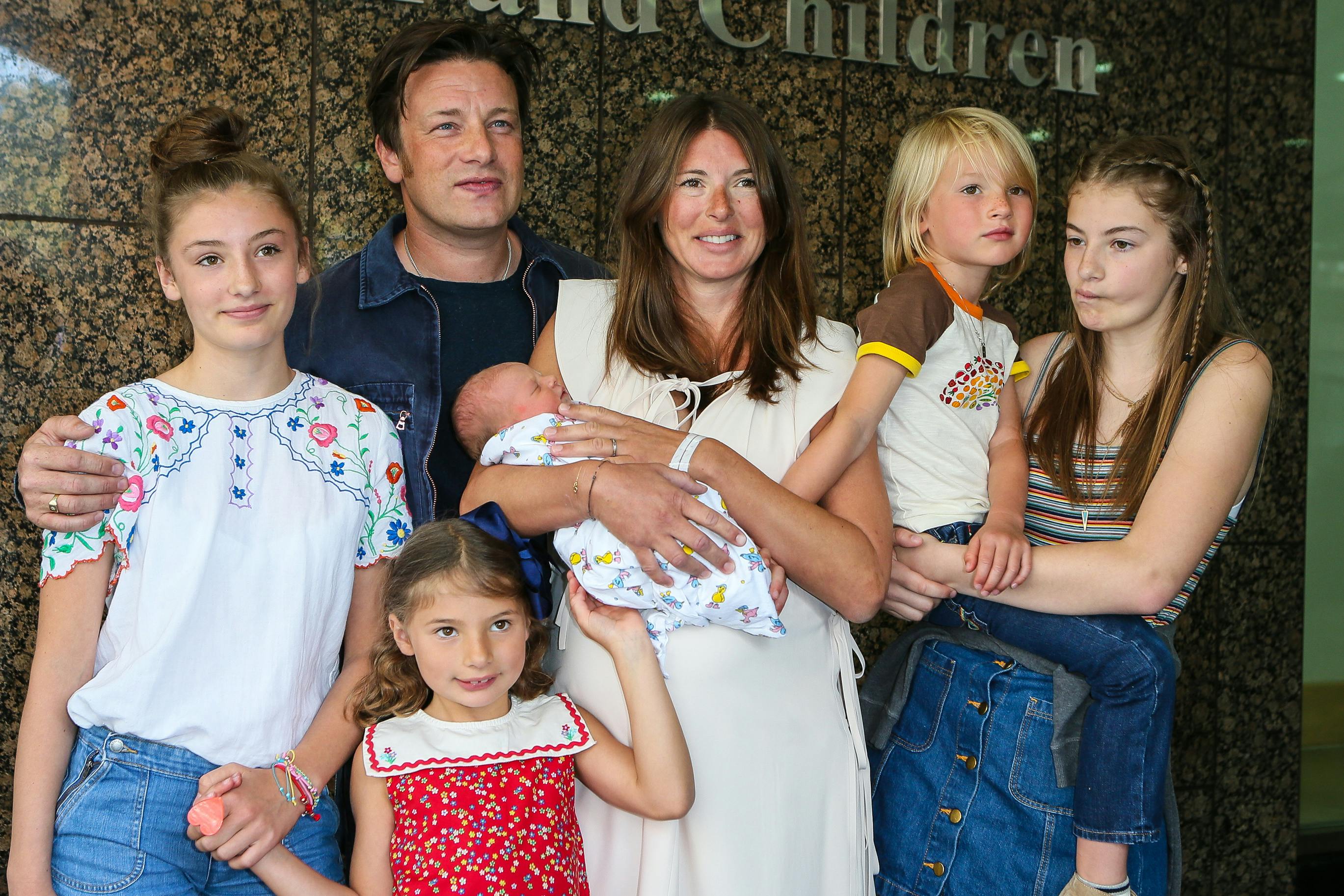 Jamie Oliver posts ADORABLE family photo with River - Closer