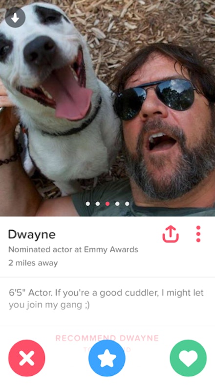 COACH CARR FROM MEAN GIRLS IS ON TINDER. THIS IS NOT A DRILL ...