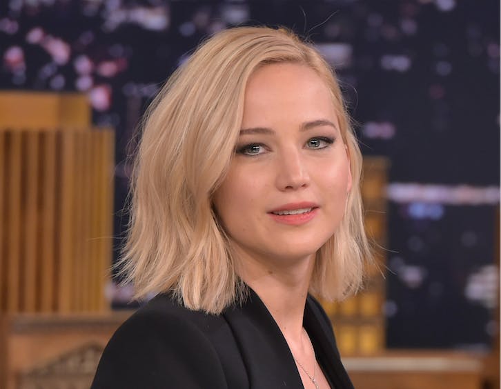 Jennifer Lawrence FaceTimed Students In Exchange For Votes | Grazia