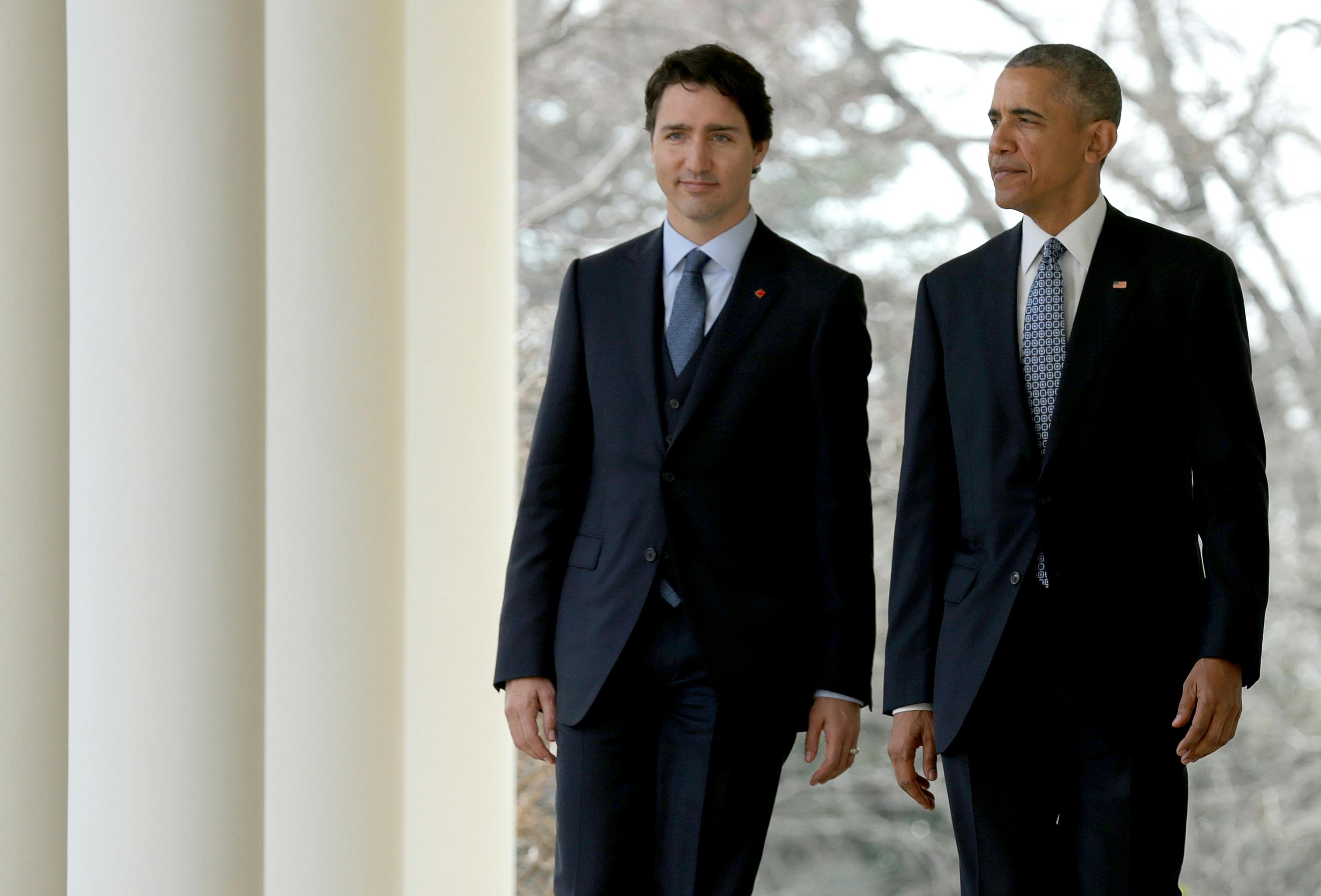 Justin Trudeau Accidentally Designed The Obamas' Christmas Card - Grazia