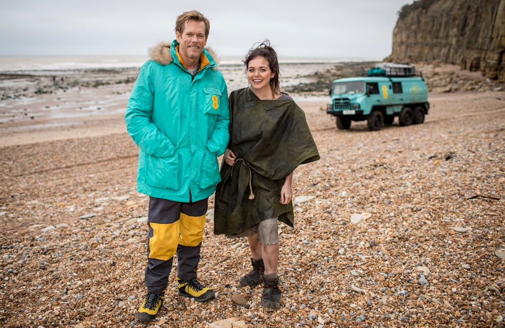 Scarlett Moffatt's in a new EE ad with actual Kevin Bacon. Casual. - heat