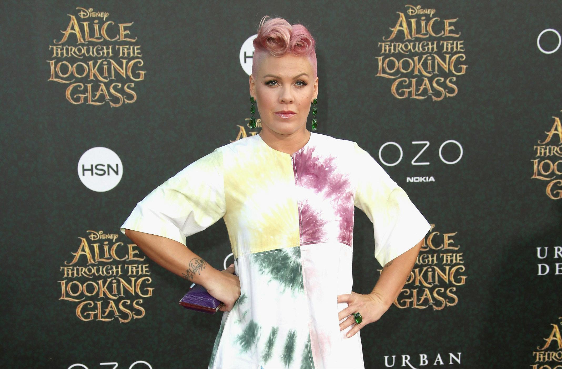 Pink posts inspiring message about post-baby body image | Celebrity | Heat