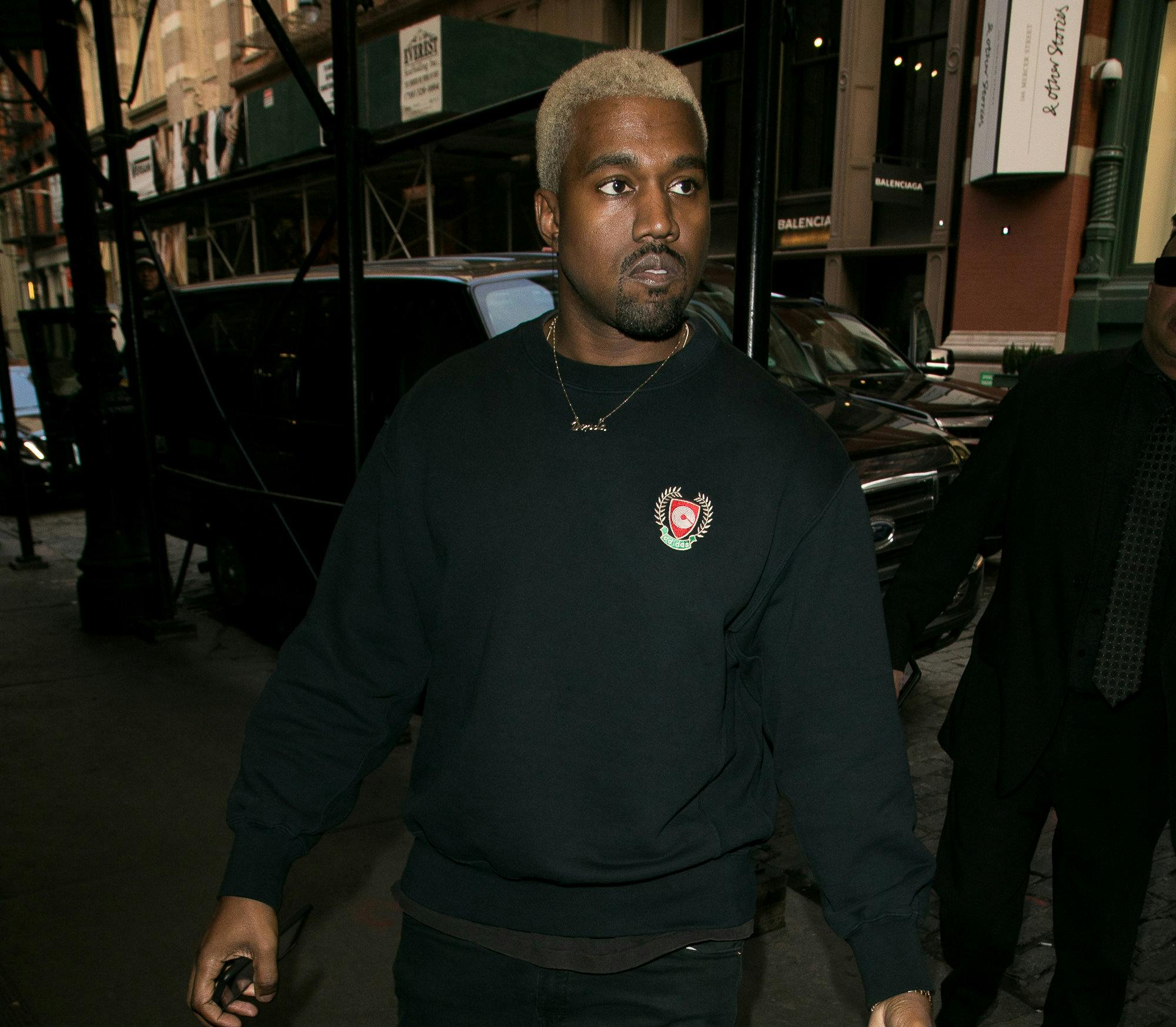 Kanye West has DISAPPEARED from social media :O | Celebrity | Heat