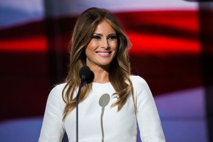 Handwriting Expert Makes Telling Discovery About Melania Trump’s Signature
