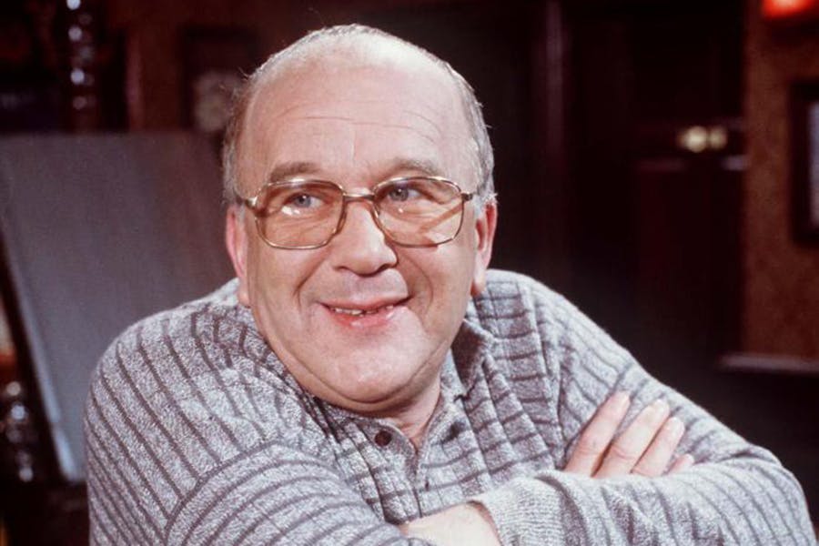 Corrie legend Roy Barraclough has passed away | Closer