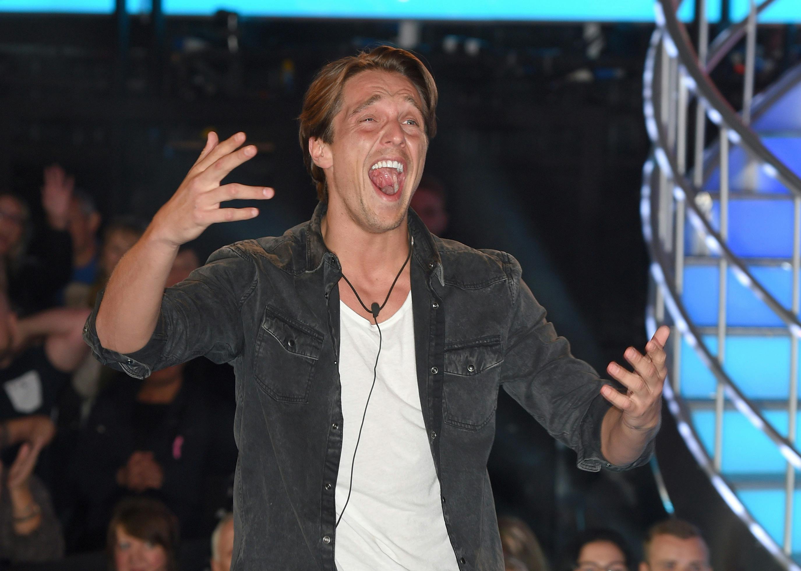 Lewis Bloor GOES BACK INTO THE CBB HOUSE - heat