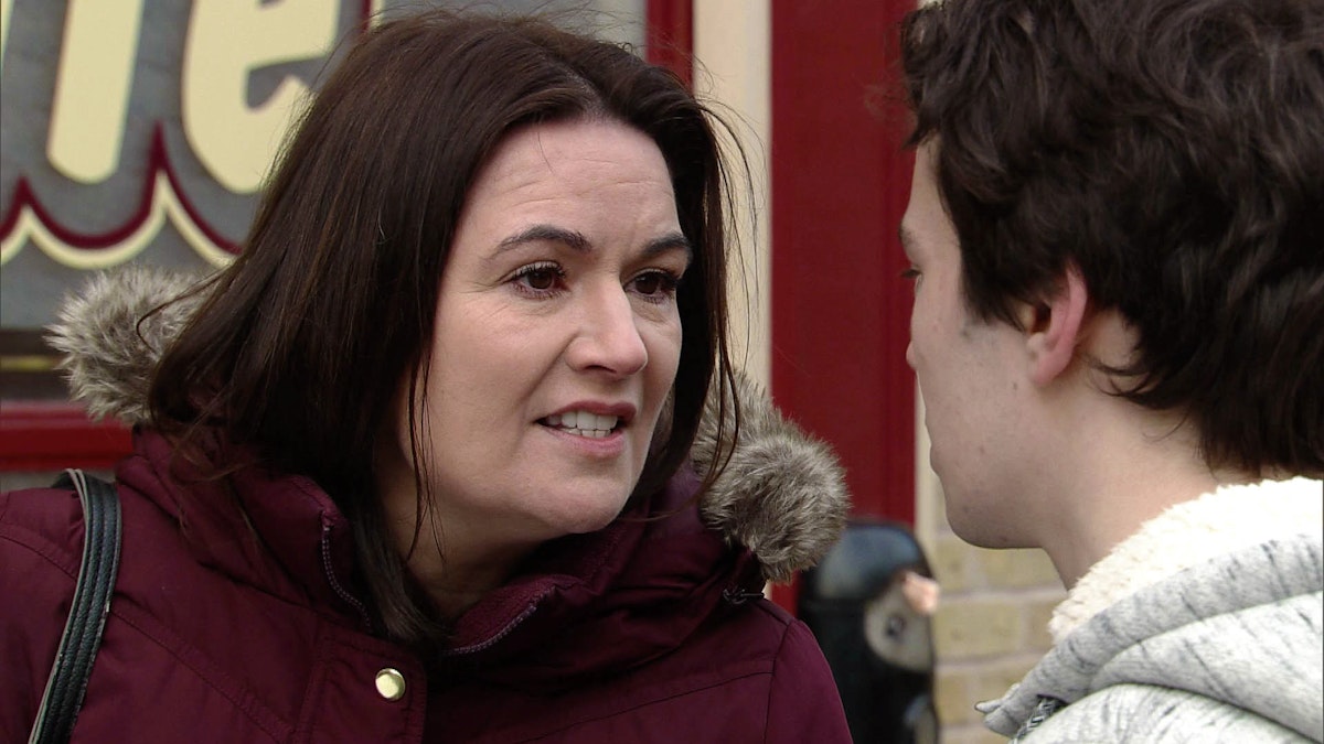 Coronation Street spoilers Ken Barlow, Peter Barlow, Leanne Battersby ...