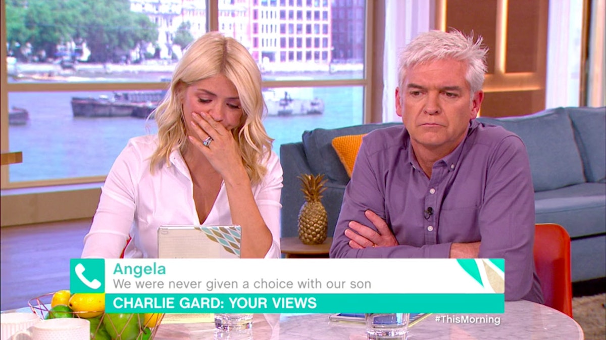 Holly Willoughby breaks down in tears on This Morning: "I'm so sorry"