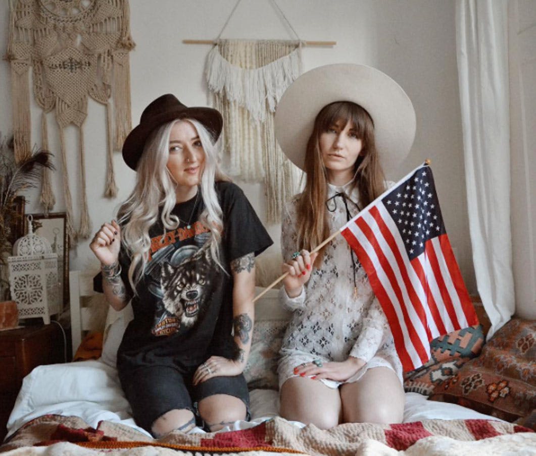 The Retro Fashion Bloggers You Need To Know About