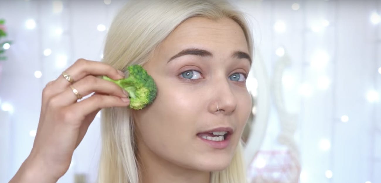 YouTubers are using FOOD as makeup and the results are surprising ...