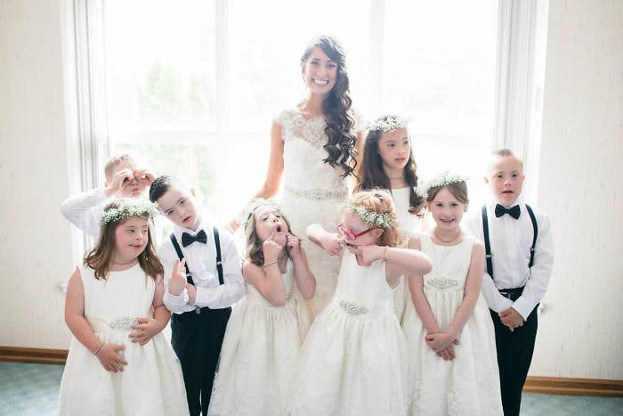 This teacher invited her WHOLE class to her wedding - Closer