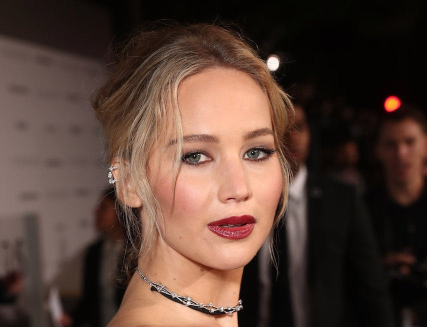 Why It's Invasive To Ask Celebs For Selfies – Grazia