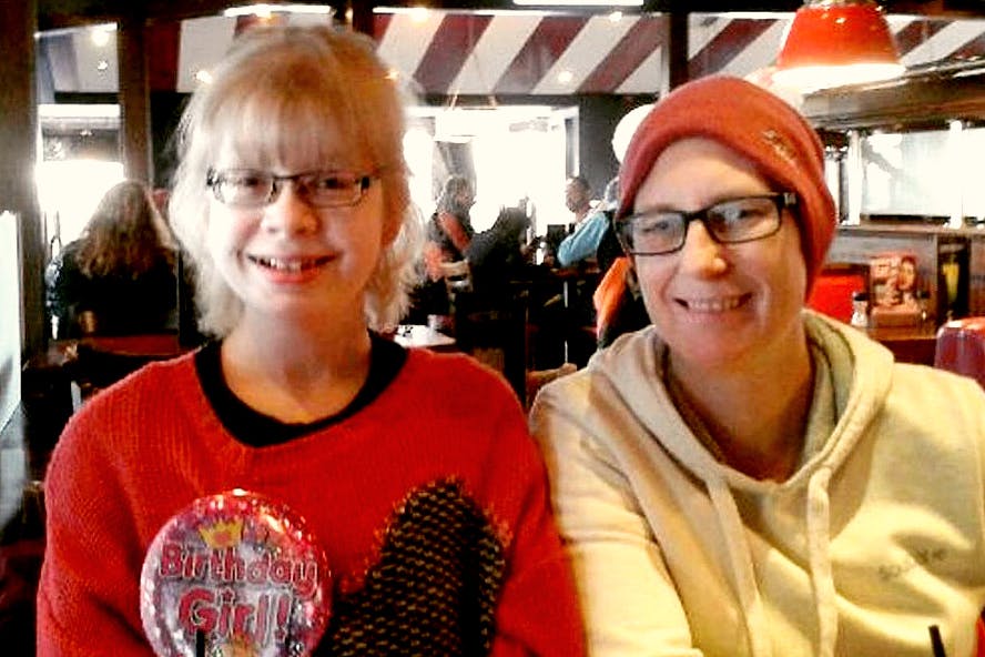 Terminally ill mum Vicky Pickard determined to find new family for her ...