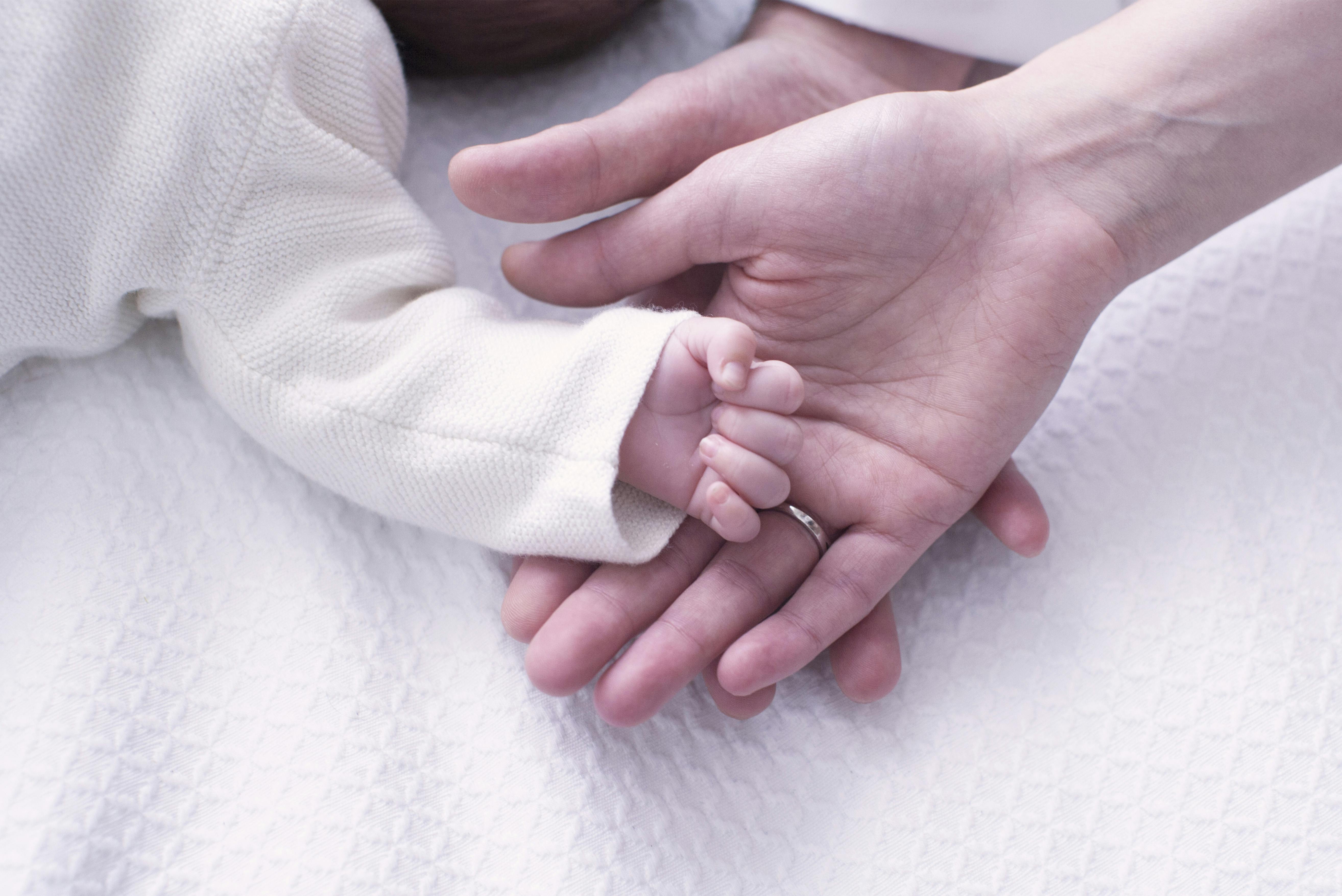 Parent's Charlotte and Attila Szakacs spent 16 days with their deceased ...