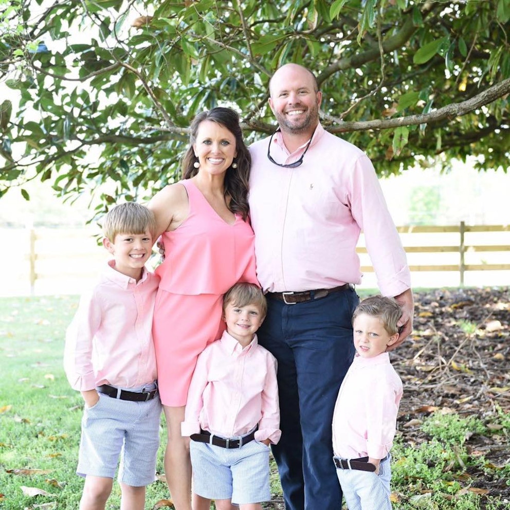 Mum-of-three who suffered a miscarriage discovers she's expecting ...