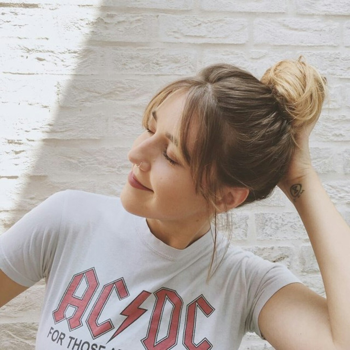 How to cut your own fringe, an illustrated guide | Closer