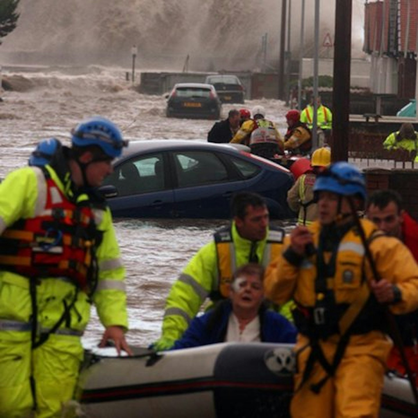 Kate Middleton and Prince William donate £5000 to Welsh town hit by ...