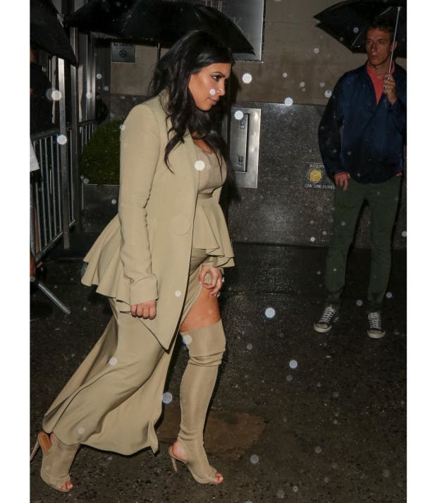 Hey look, Kim Kardashian’s modelling Kanye’s new season Yeezys ...