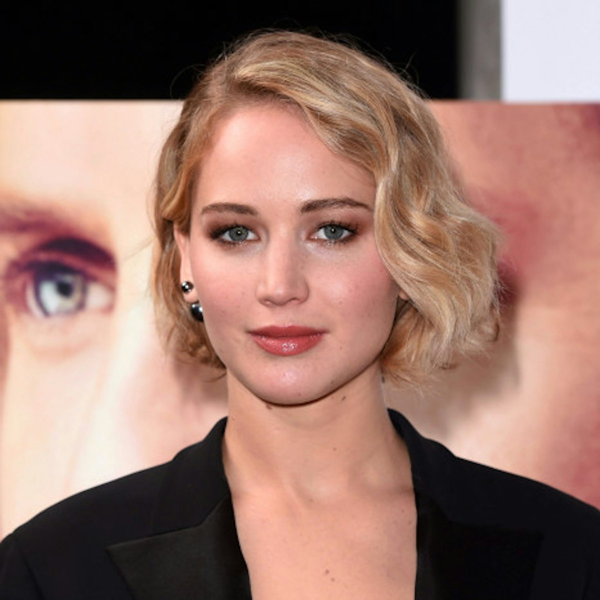 Jennifer Lawrence glows in Dior at the Serena premiere in London ...