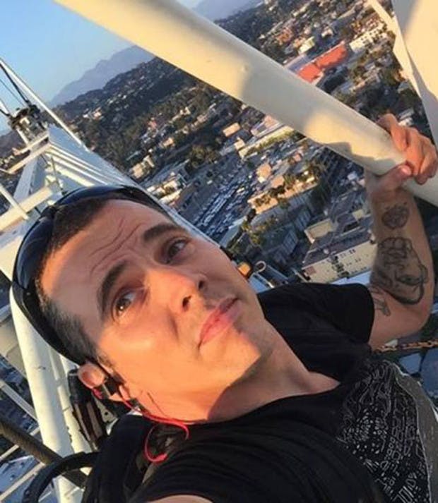 Steve-O arrested after climbing a crane in protest against SeaWorld ...