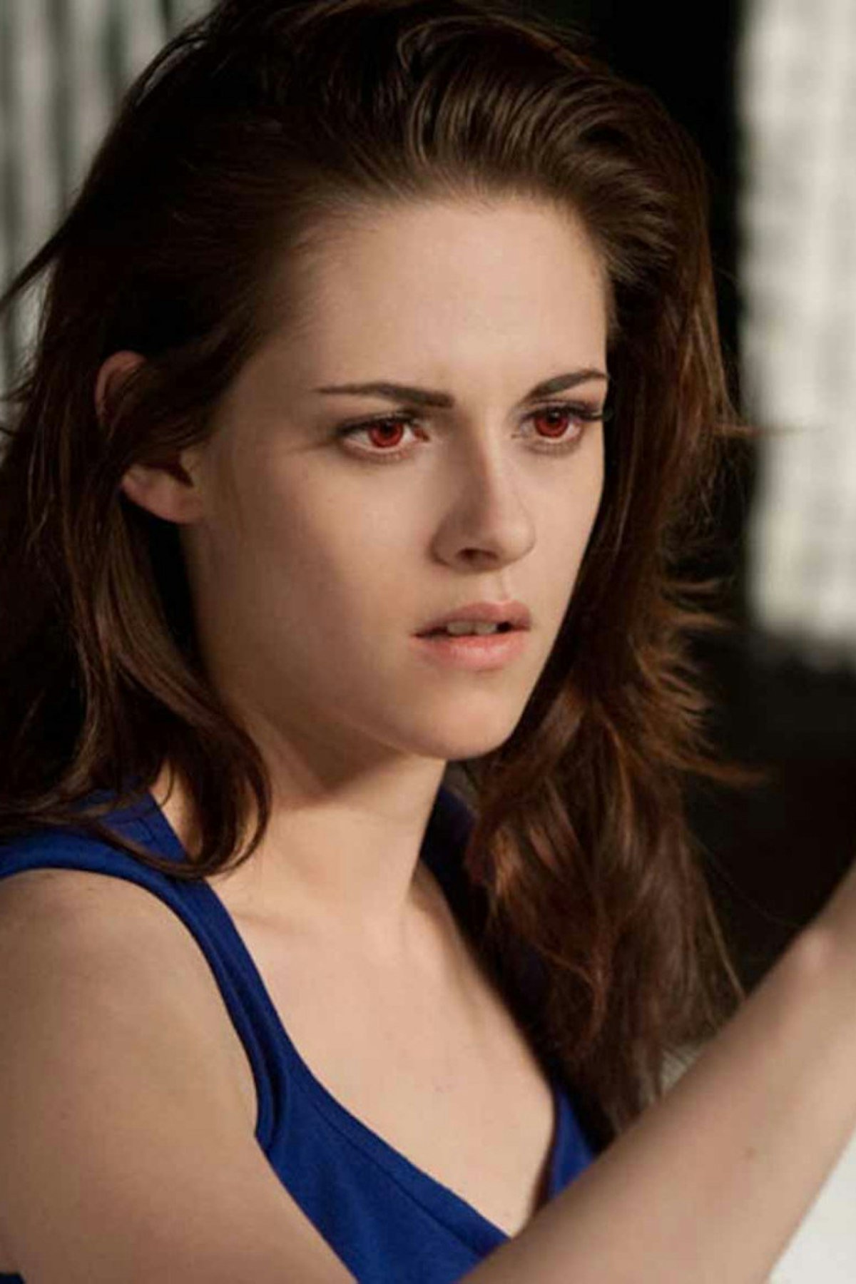Check Out This Bella Swan Make Up Tutorial - Grazia