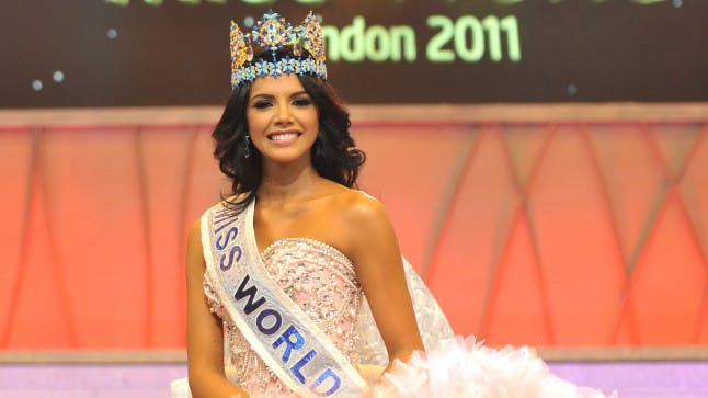 Shocking truth behind beauty pageants: crushed waists, removed ...