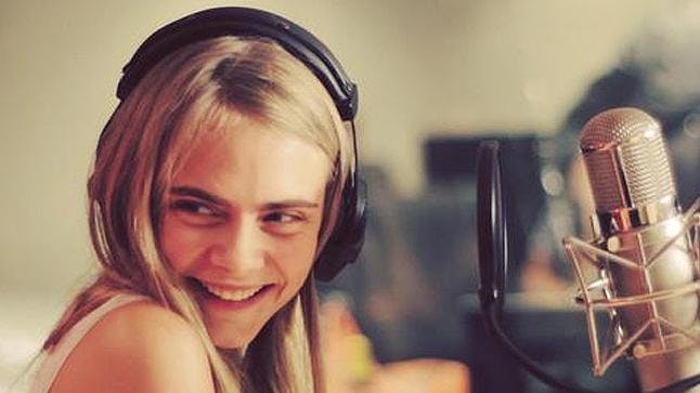 New career for Cara? Watch the model give a musical performance | Closer