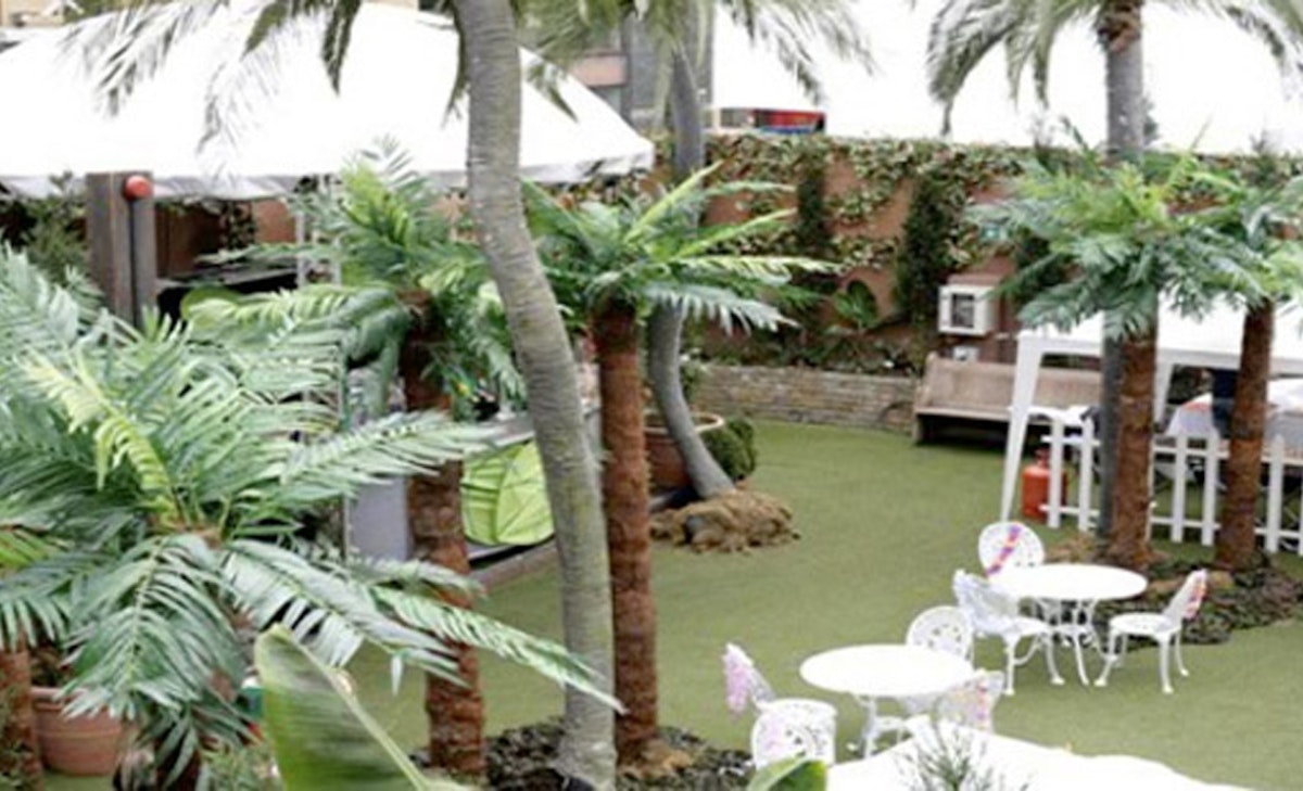 Party Like Prince Harry: Here Are The Top Five Pool Party Venues | Grazia