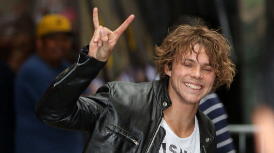 Ashton Irwin 5 Seconds Of Summer