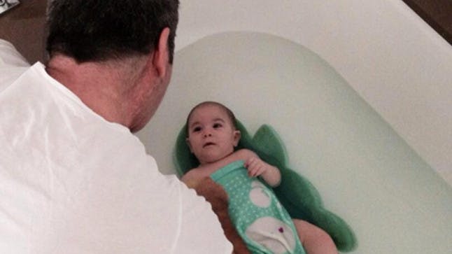 Simon Cowell shares adorable photo of Eric during his bath time | Closer