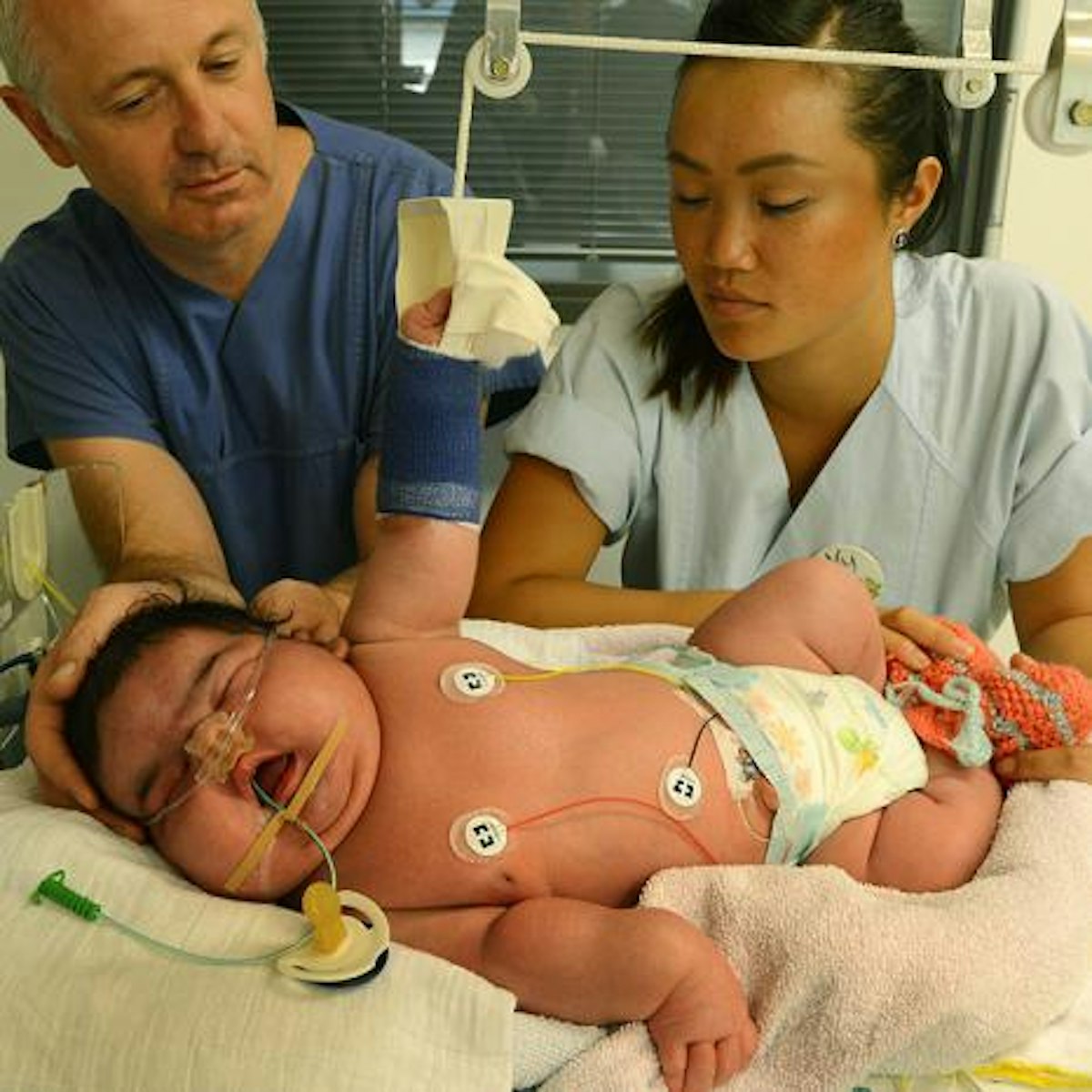 This year’s biggest baby is born.. weighing 13 pounds 4 ounces! | Closer