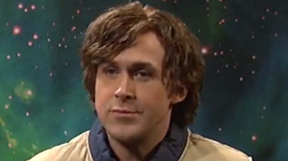 Ryan Gosling can’t stop laughing during SNL alien skit! | Celebrity | Heat