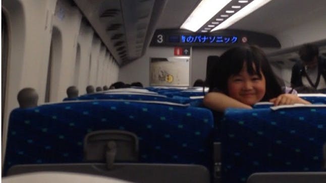 VIDEO: British traveller’s proof that ‘rock/paper/scissors’ is played ...