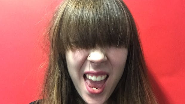 Six Second Hacks: Four Ways To Deal With A Shitty Grown-Out Fringe | Grazia