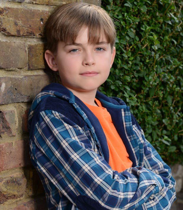 Twitter confuses innocent teenager Bobbie Beale for FICTIONAL Lucy ...