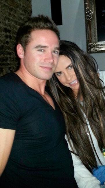 Jordan and Kieran Hayler make their marriage official in front of ...