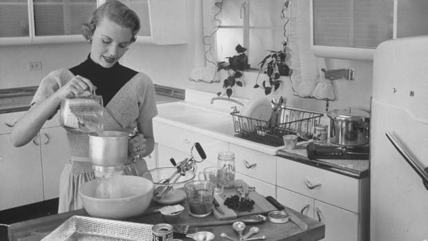 Dating Tips From 1947: Baking Brownines And Not Making Hour Long Phone ...