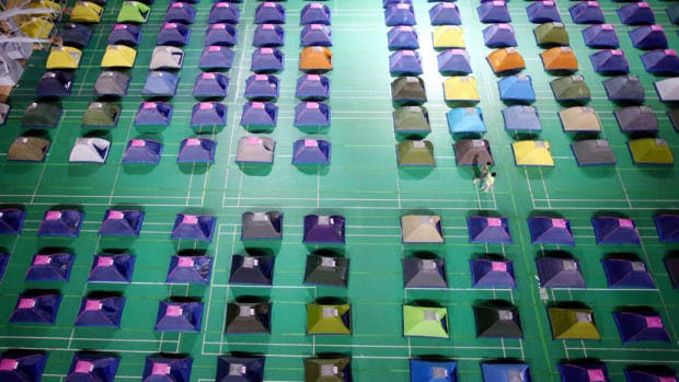 Awkward Things That Will Definitely Happen When Your Parents Drop You ...