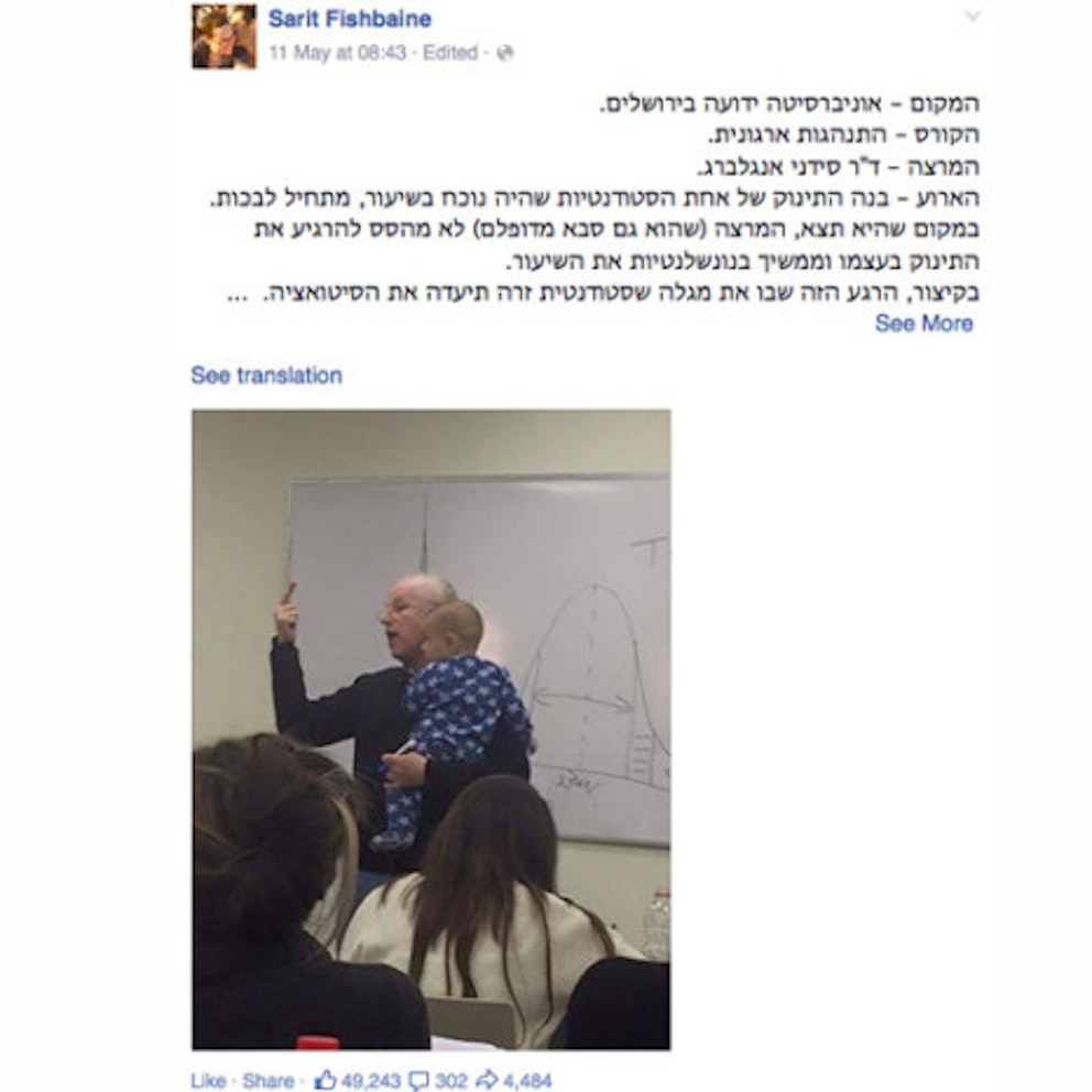 Professor’s amazing reaction to student’s crying child goes viral | Closer