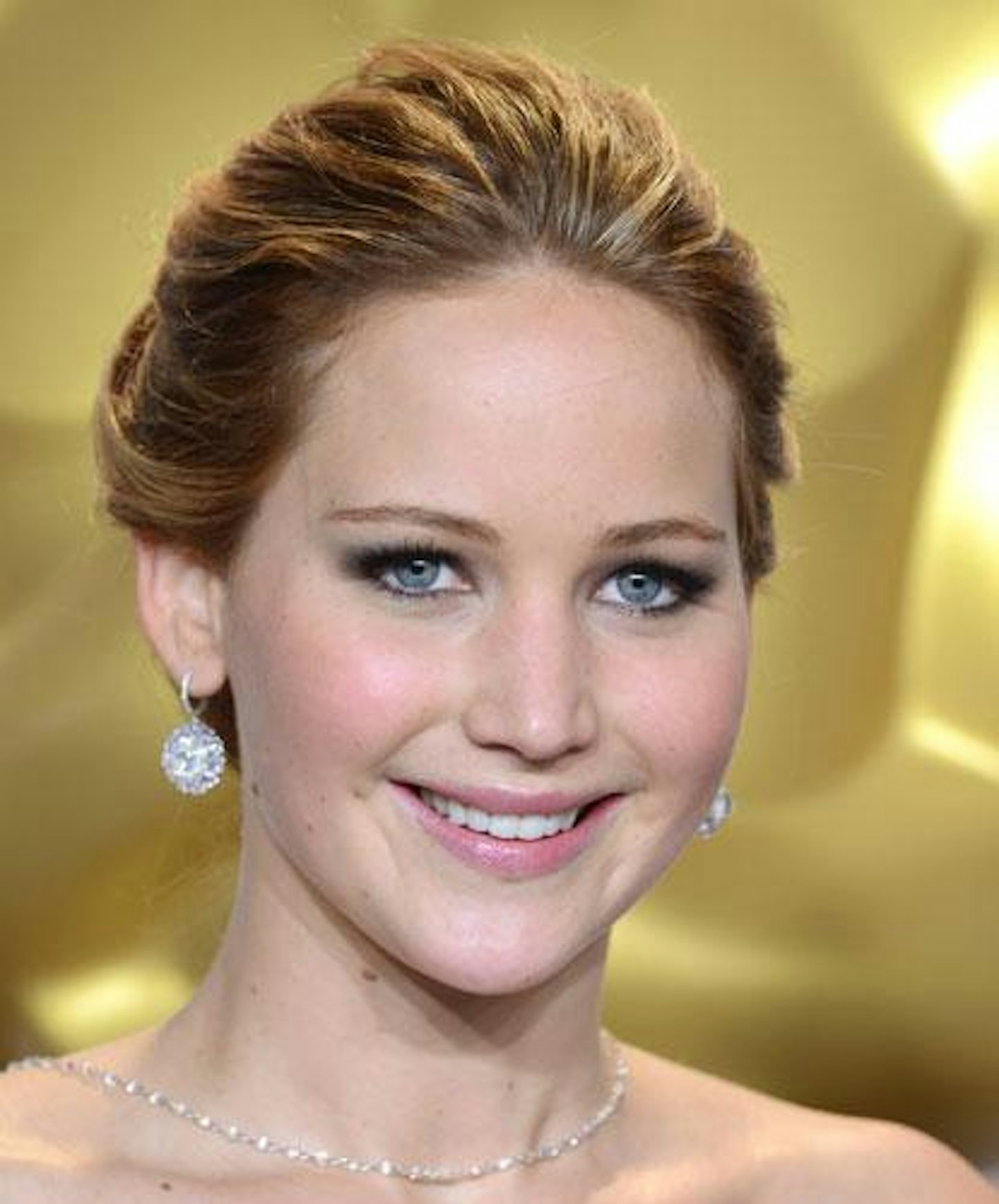 Get pretty in pink like Jennifer Lawrence with our make up tips for the ...
