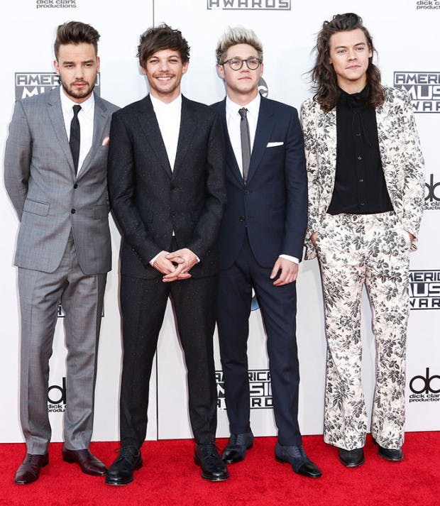 Can we just talk about Harry Styles’ flowery flares at the American ...