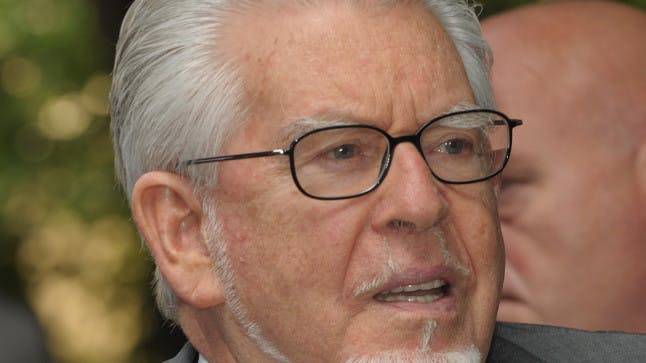 Convicted paedophile Rolf Harris stripped of honours | Closer