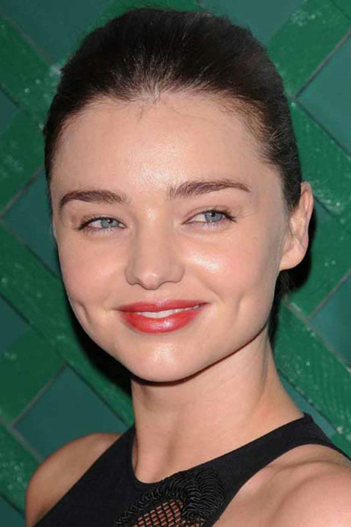 Can Rosehip Oil Give Us Skin Like Miranda Kerr, Victoria Beckham and ...