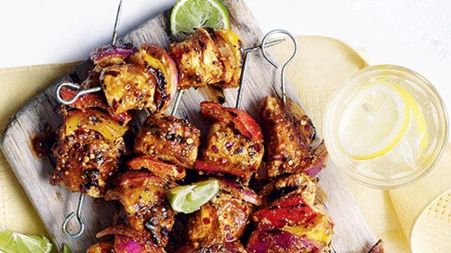 Recipe: spicy Indian chicken kebabs with curry marinade | Closer